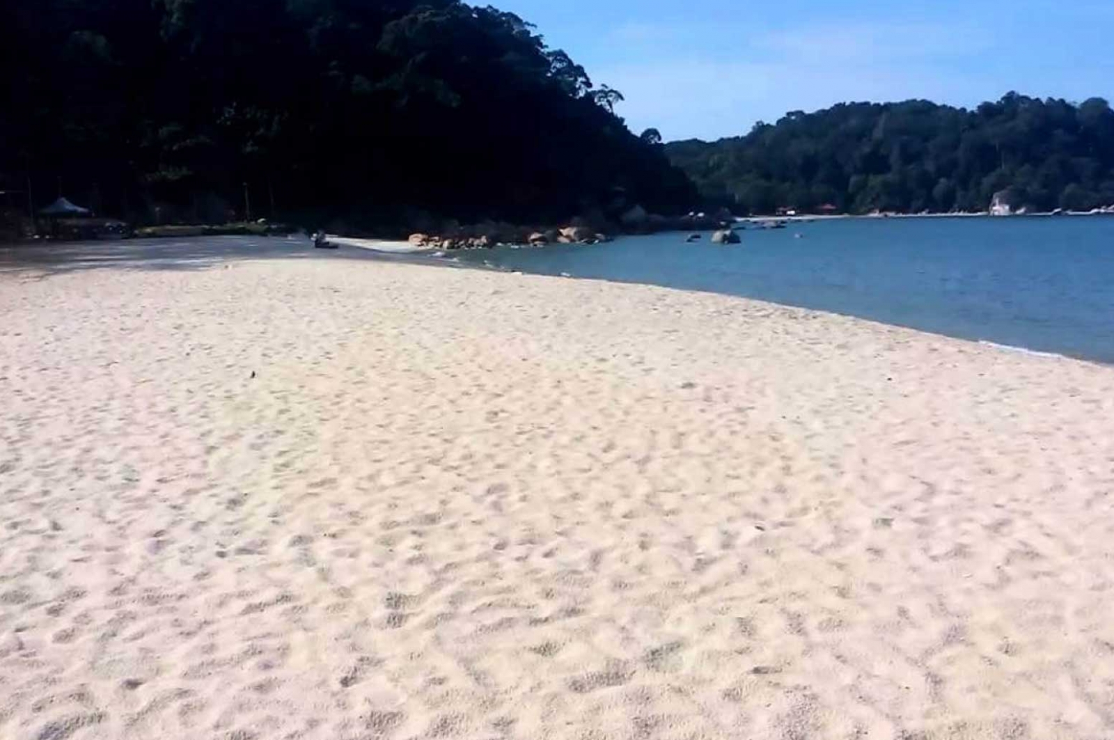 Teluk Chempedak, Pahang, Malaysia | Gokayu, Your Travel Guide