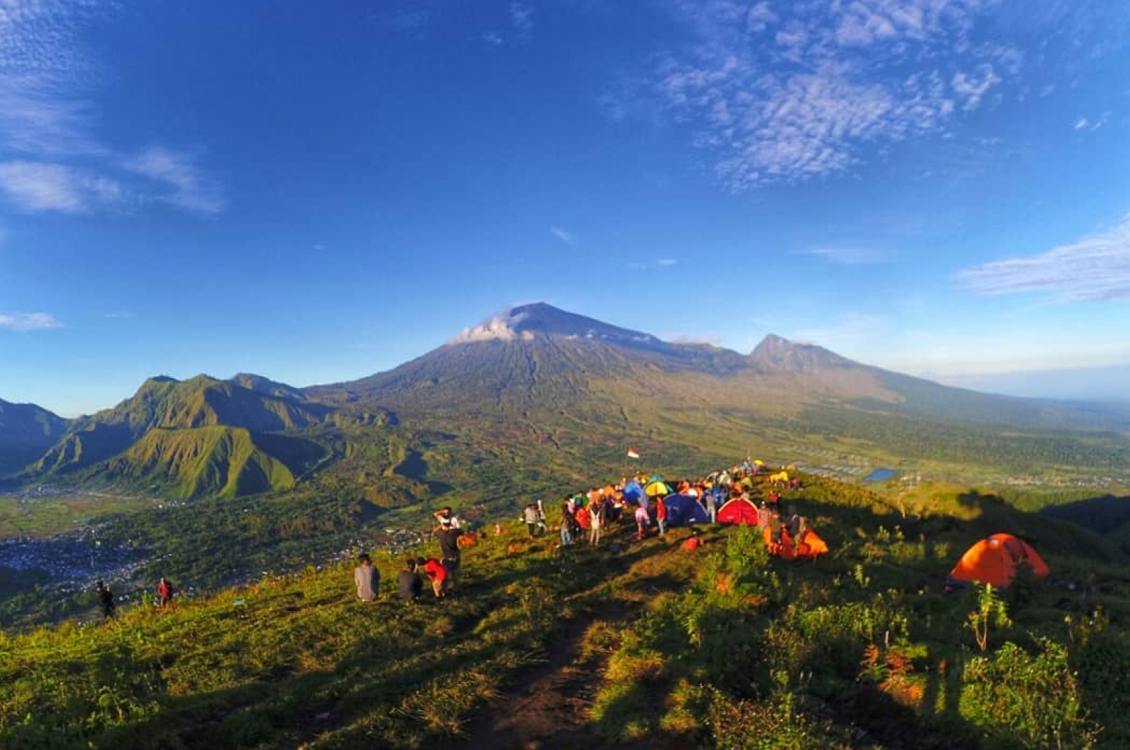 Hiking at Pergasingan Hill, Lombok, Indonesia | Gokayu, Your Travel Guide