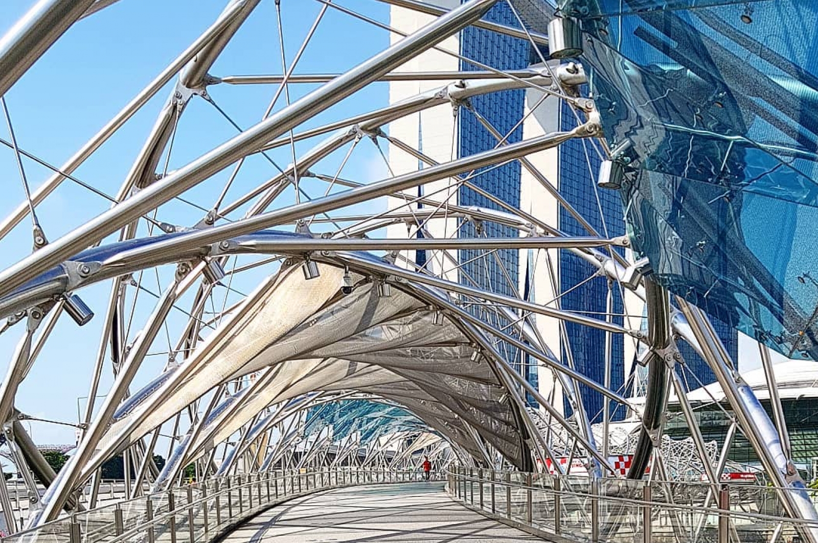 Helix Bridge, Marina Bay, Singapore | Gokayu, Your Travel Guide