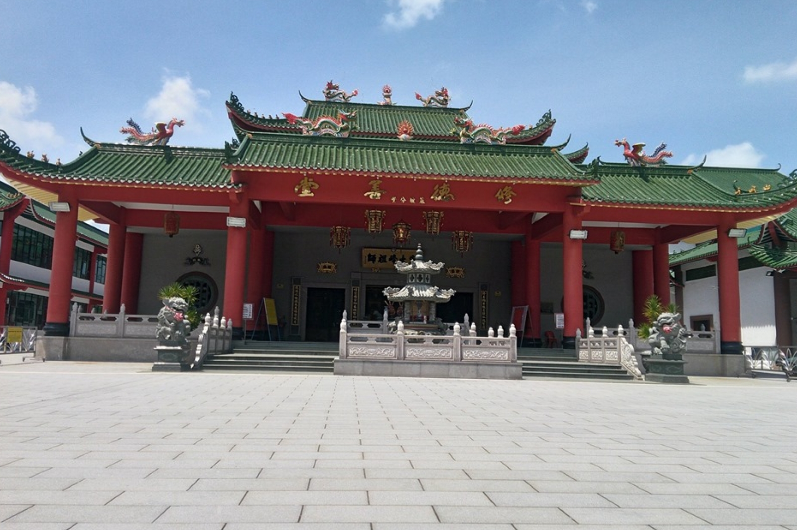 Seu Teck Sean Tong Temple, Muar, Malaysia | Gokayu, Your Travel Guide