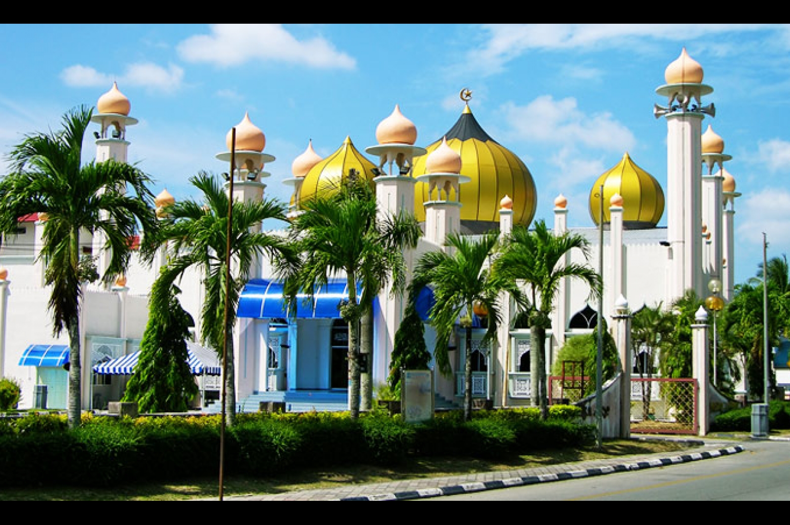 Al Hana Mosque, Langkawi Island, Malaysia | Gokayu, Your Travel Guide